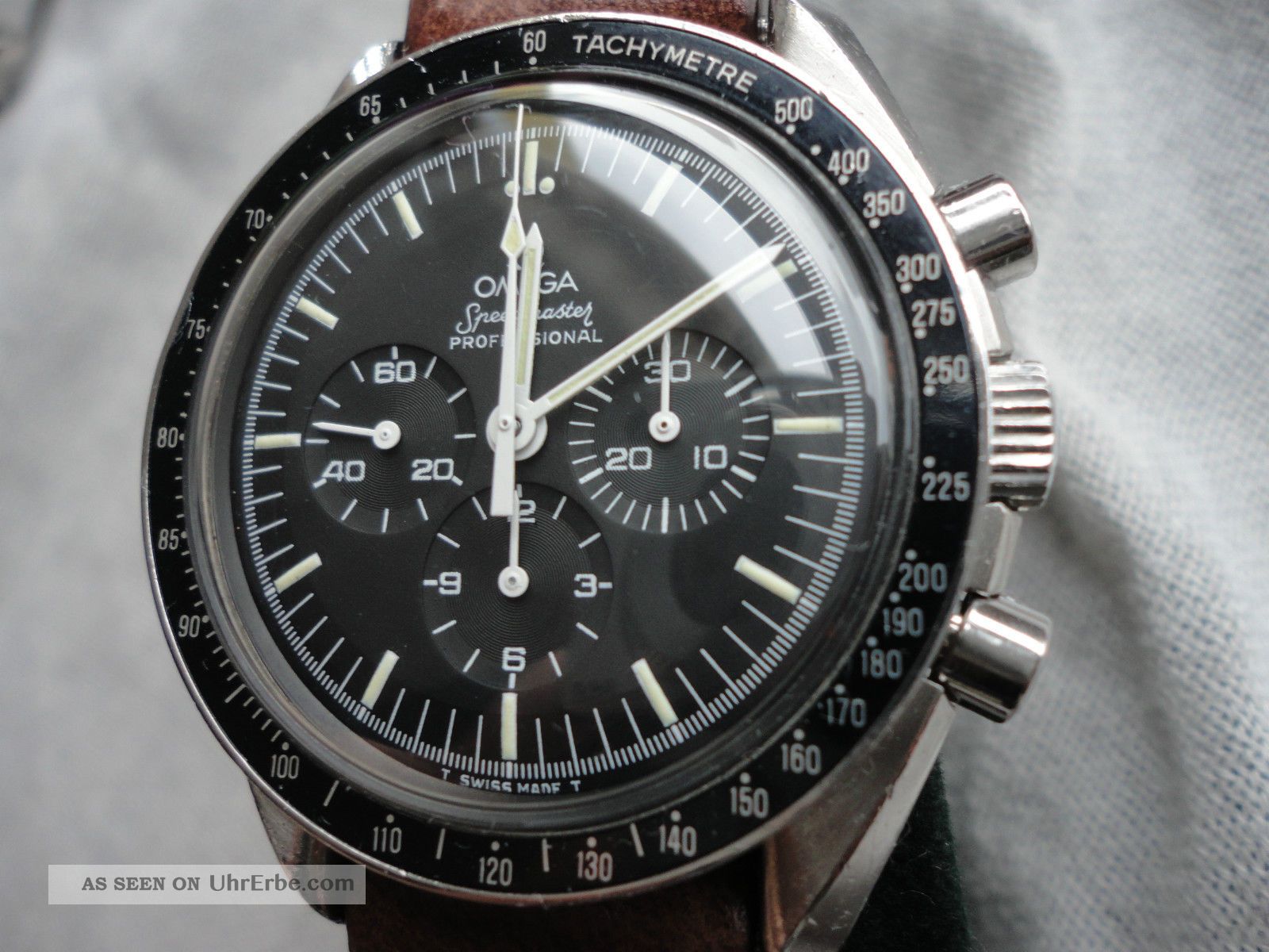 Omega Speedmaster Professional - 