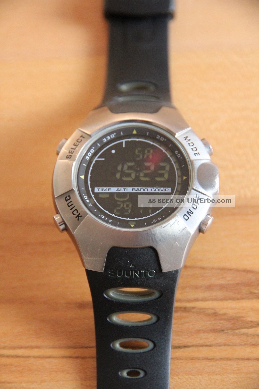 Suunto Observer Titanium Armbanduhr Mit Höhenmesser Und Kompass