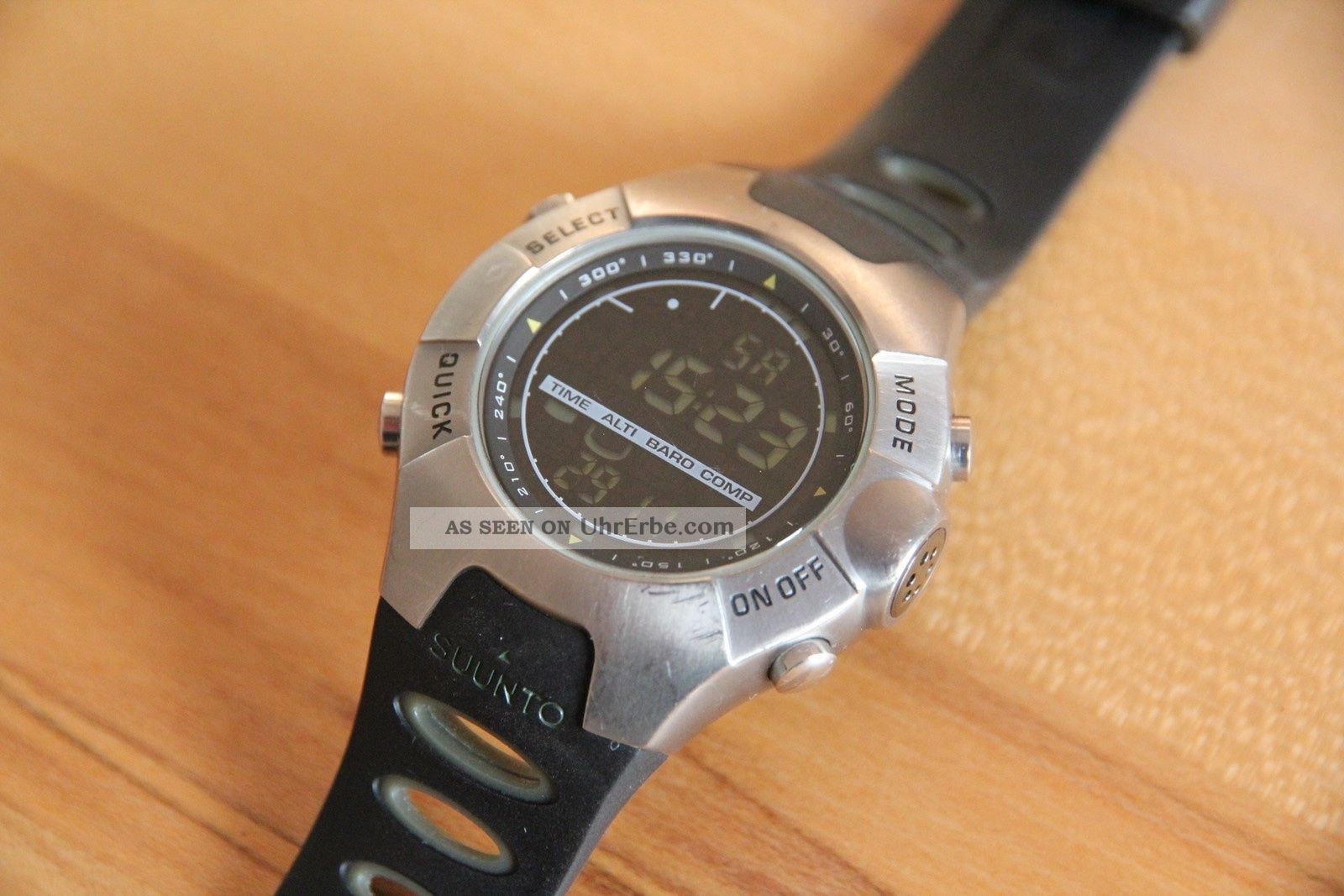 Suunto Observer Titanium Armbanduhr Mit Höhenmesser Und Kompass