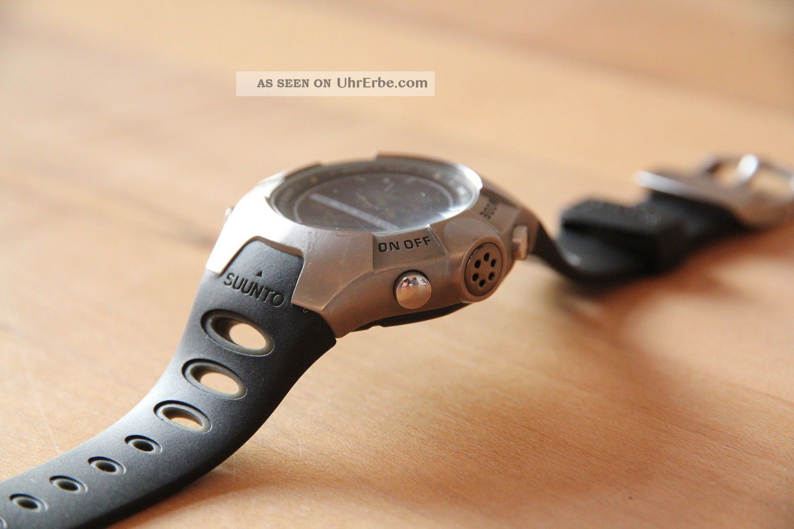 Suunto Observer Titanium Armbanduhr Mit Höhenmesser Und Kompass