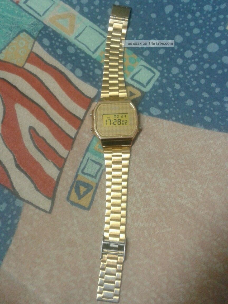 Casio Vintage Retro A - 168w Modul 1572 Goldfarbig Mit Karomuster
