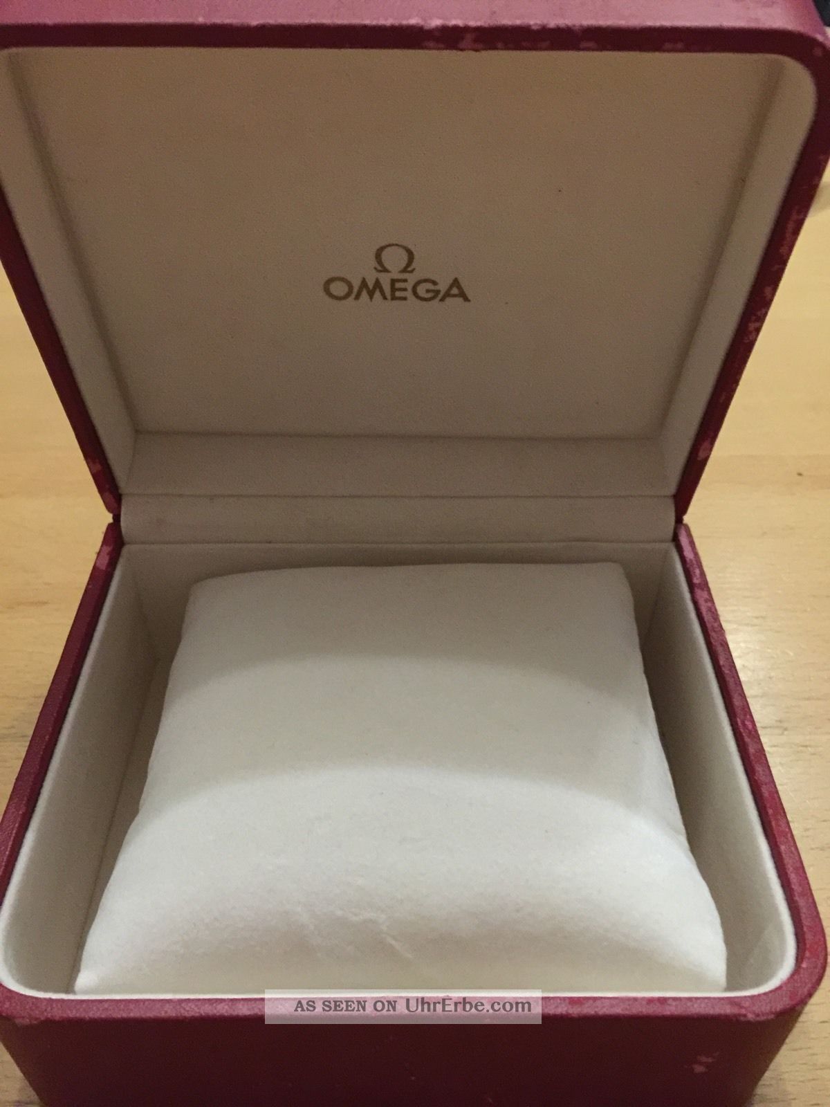 Omega Box